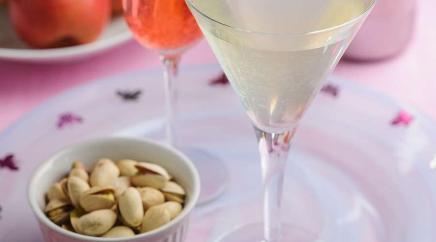 Apple and Champagne Cocktail Recipe | Pink Lady® Apples